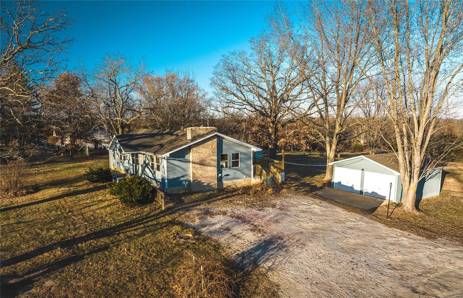 18053 Hwy 8, St James MO 65559